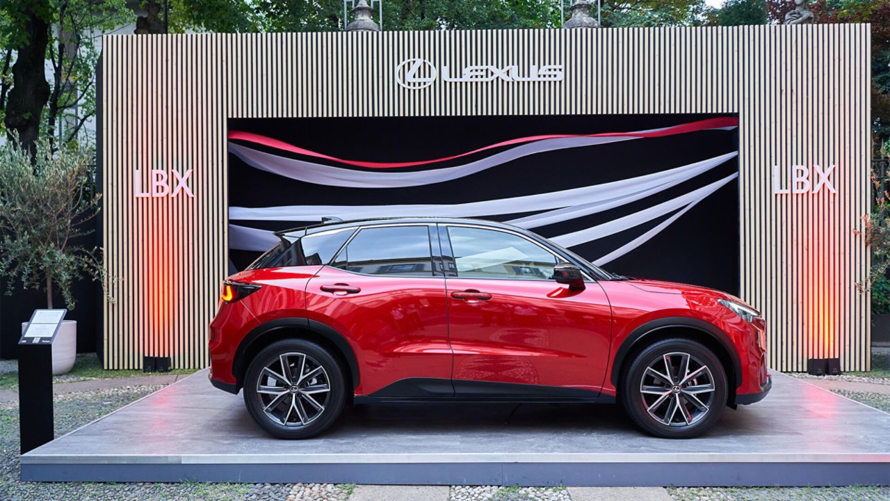 Lexus LBX - Fii irezistibil de cool